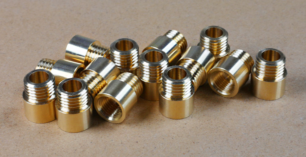 Manchon d'adaptation en laiton mâle pas des becs vers femell